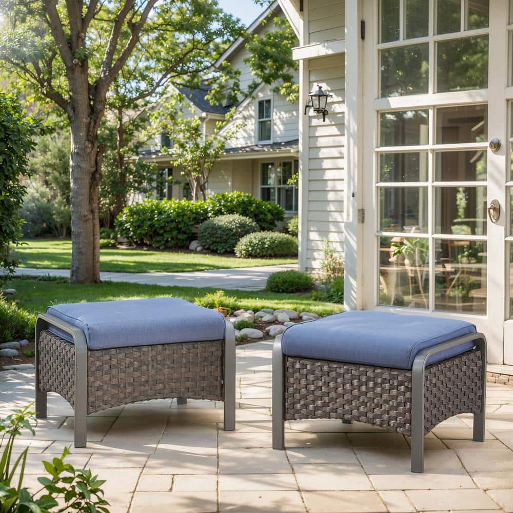 moosprr SteelCurve Farmhouse Brown Wicker Outdoor Ottoman with Blue ...