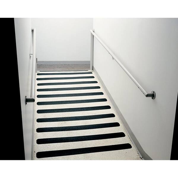 3M 4 in. x 15 ft. Safety Walk Step and Ladder Tread Tape 7636NA - The ...