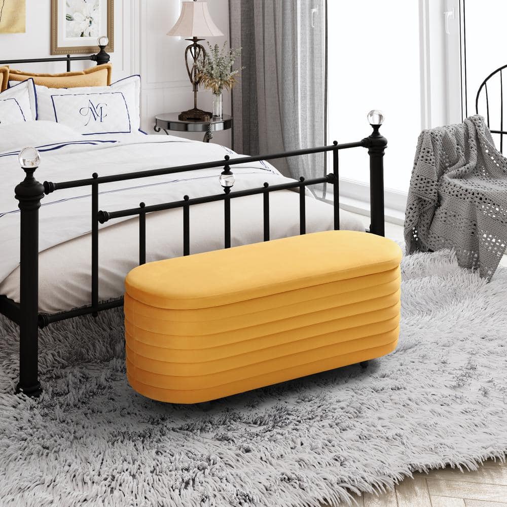 WESTINFURNITURE Farrah 42 in. Wide Oval Velvet Upholstered Entryway ...