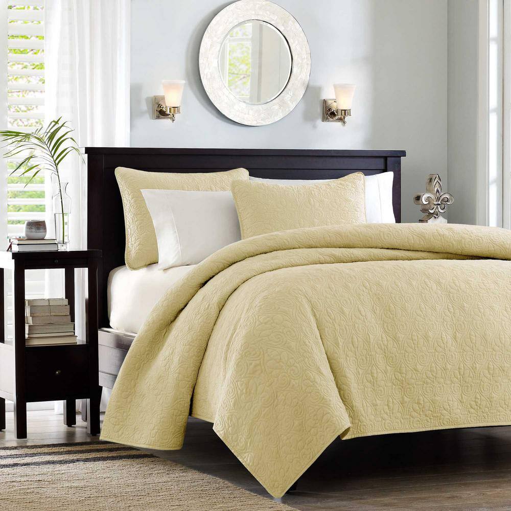 Madison Park Mansfield 3-Piece Yellow Full/Queen Coverlet Set MP13-364