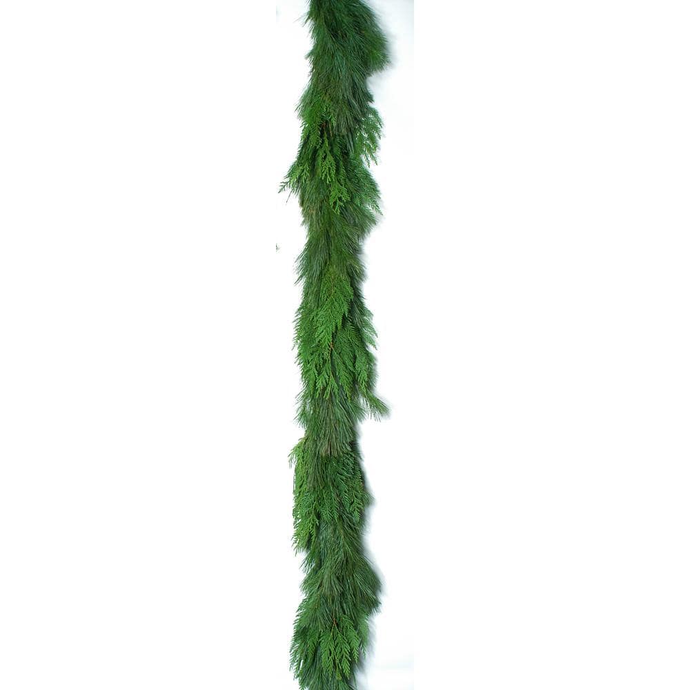 15 ft. Fresh Cut Cedar and White Pine Garland 993807 - The Home Depot