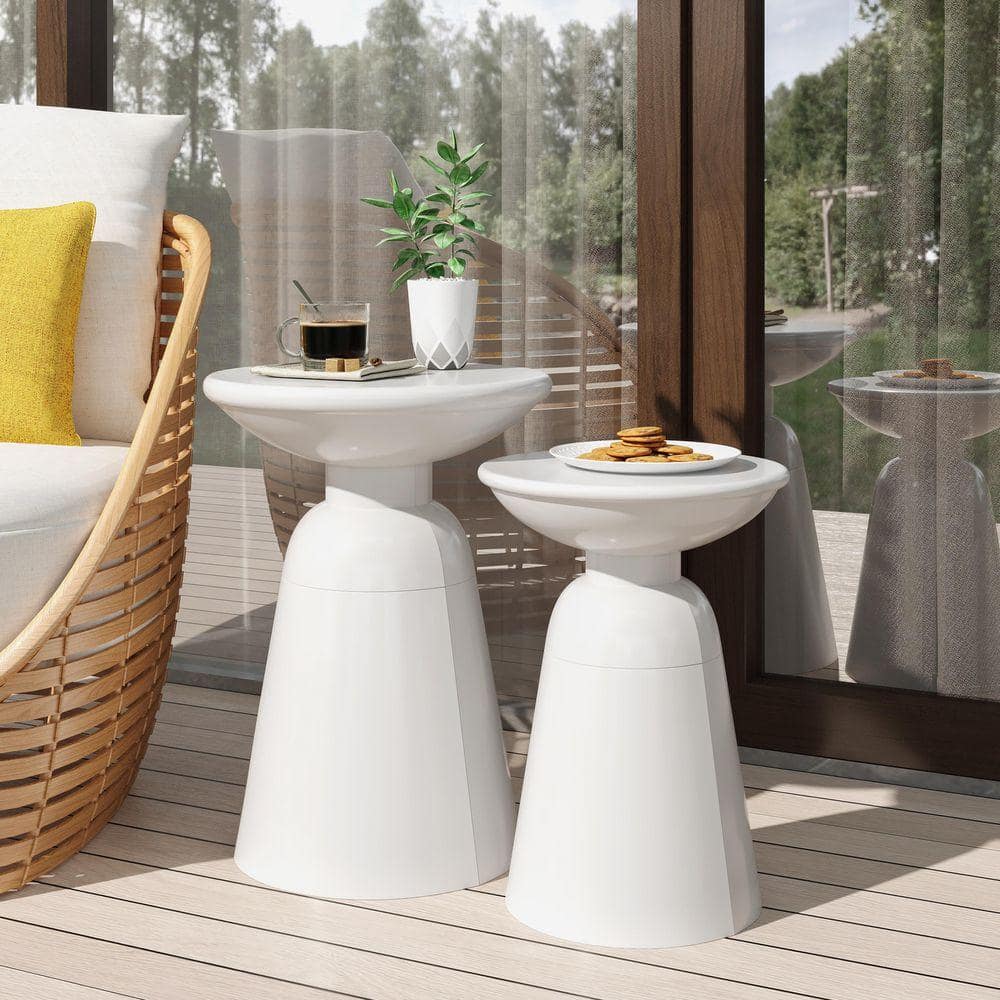 ECOCHIC SPACES INC White Outdoor Rust-Resistant 12 in. W & 15 in. W ...