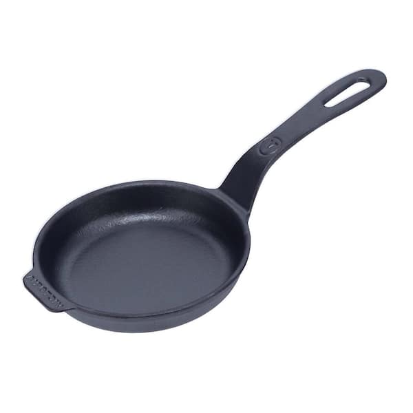 Victoria Cast Iron Skillet, Seasoned 4.8 in Mini Skillet SKL-204 - The ...