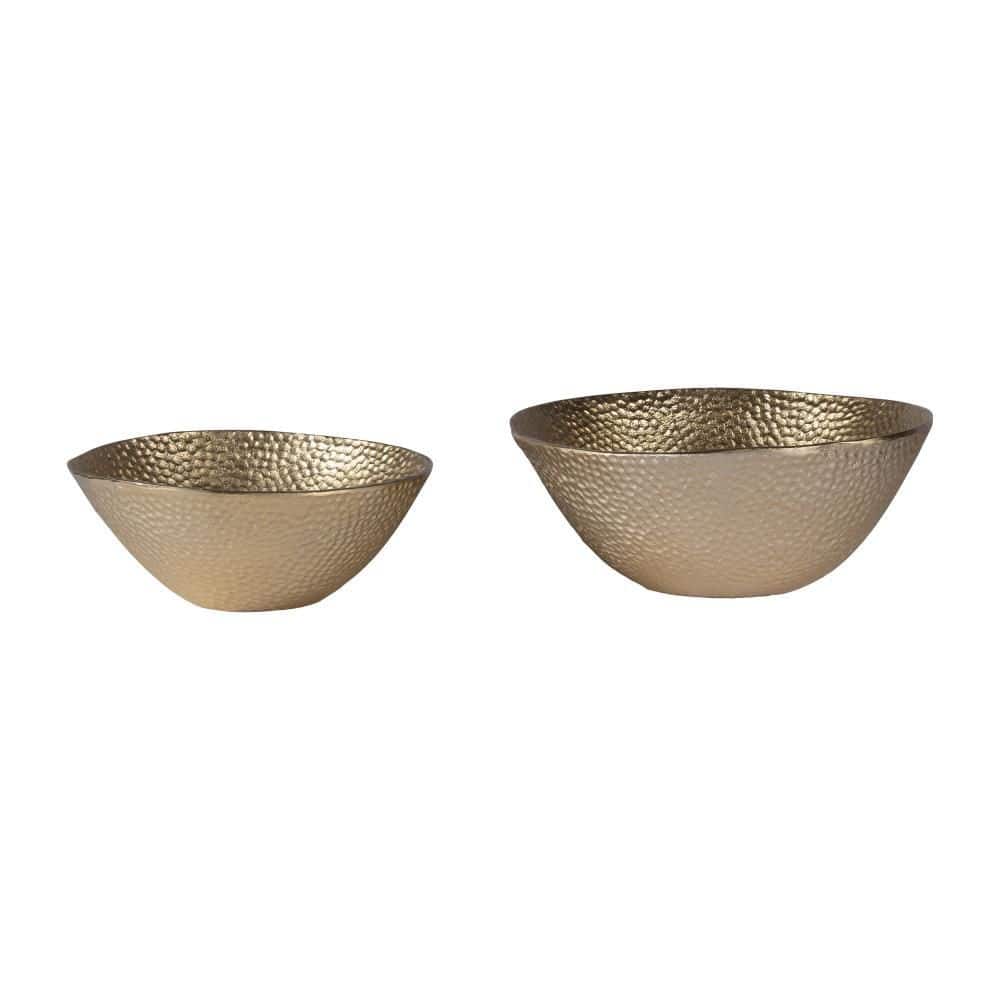 Liv & Skye 11/13 in. Gold Aluminum Metal Round Hammered Decorative ...