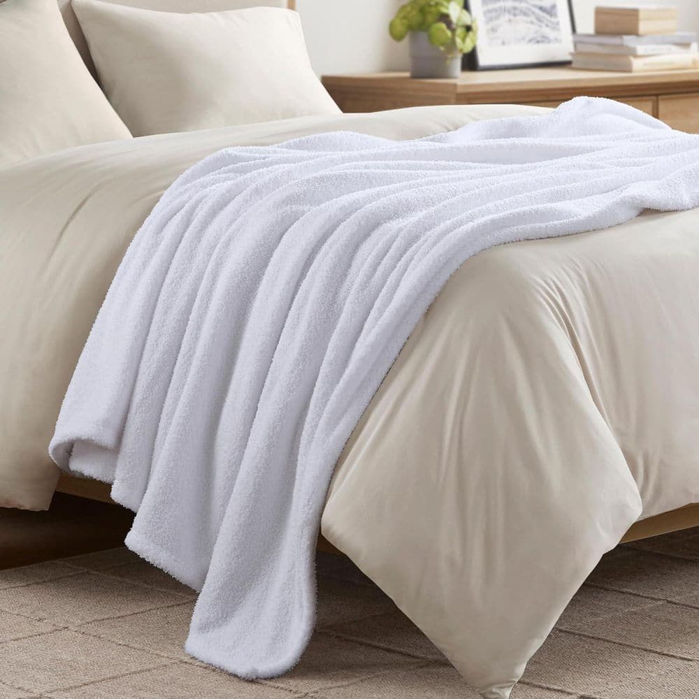 Madison Park Dream Soft White Polyester King Fur Blanket BR51-4439 ...