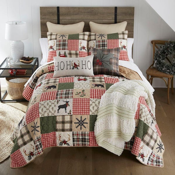 DONNA SHARP Holly Forest Red and Green 3-Pieces Cotton King Quilt Set ...