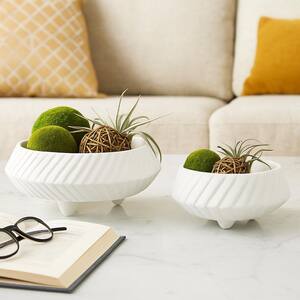 Liv & Skye 11 in. and 15 in. Black Ceramic Round Tapered Lines ...