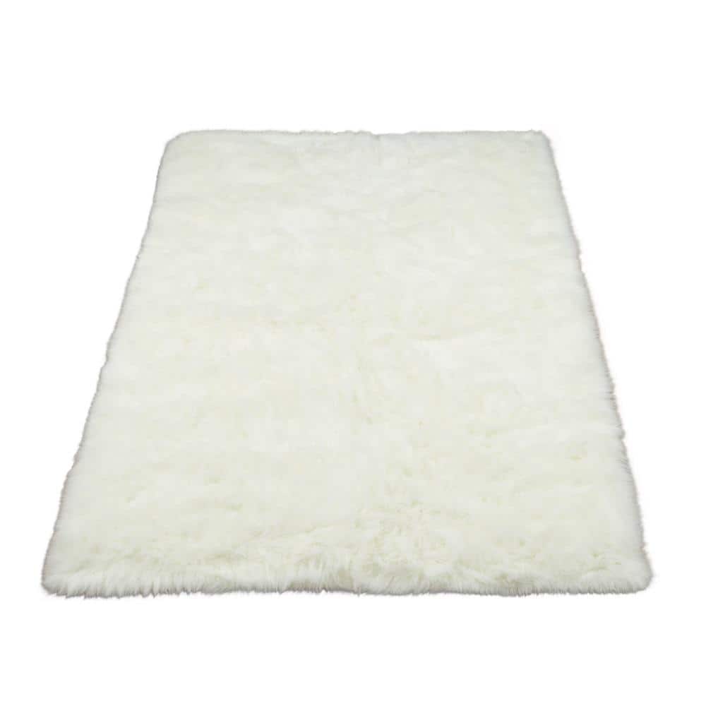 Walk on Me White 2 ft. x 4 ft. Made in France Faux Fur Luxuriously Soft ...