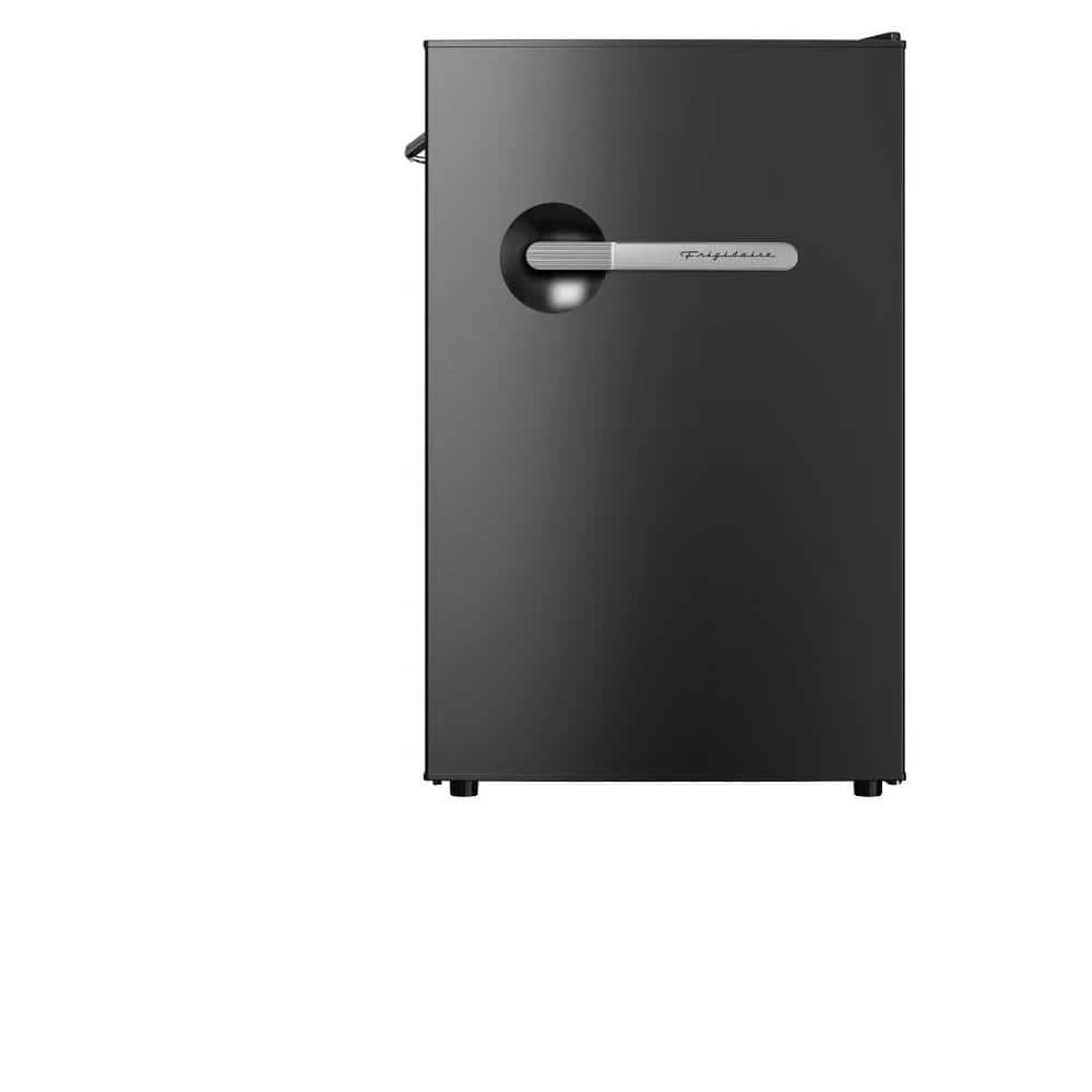 Frigidaire 4.5cu. ft. Mini Refrigerator in Retro Bar Style Fridge with ...