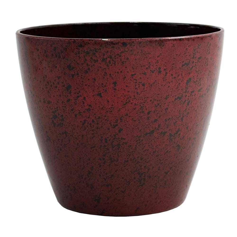 CHG CLASSIC HOME & GARDEN Vogue Medium Lava Red Resin Round Planter (8 ...