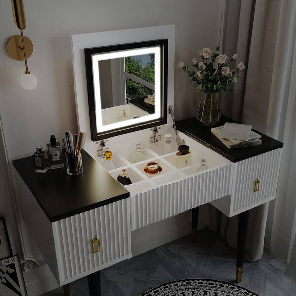 Contemporary vanity set store