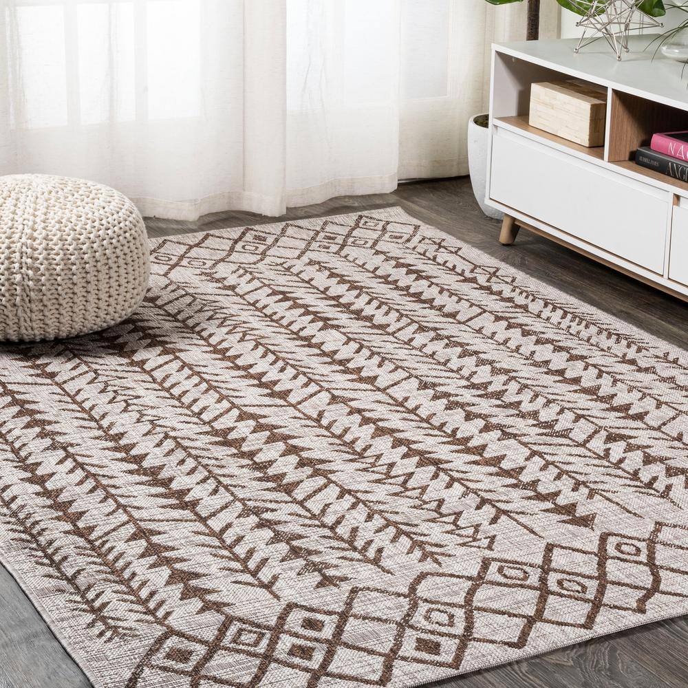 JONATHAN Y Tokay Bohemian Geometric Beige/Brown 8 ft. x 10 ft. Indoor ...