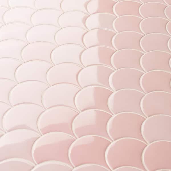 Light Pink Scalloped Circle