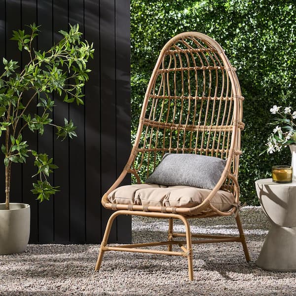 Light Brown Wicker Outdoor Chaise Lounge Basket Chair with Beige Water Resistant Cushions Weight Capacity 400 lbs