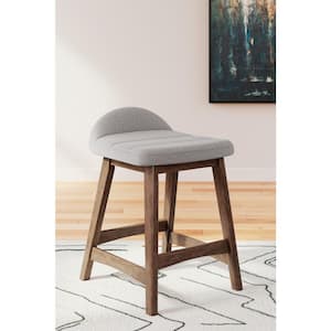 Signature DESIGN BY ASHLEY Caitbrook Gray Polyester Counter Height Bar ...