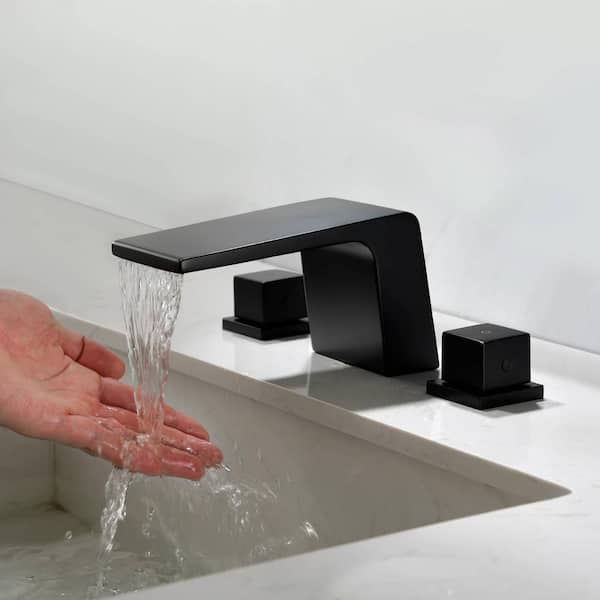 Jacuzzi Waterfall Roman Tub Faucet SUMERAIN Roman Tub Faucet Matte
