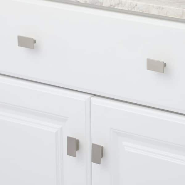 Contemporary Cabinet Knobs
