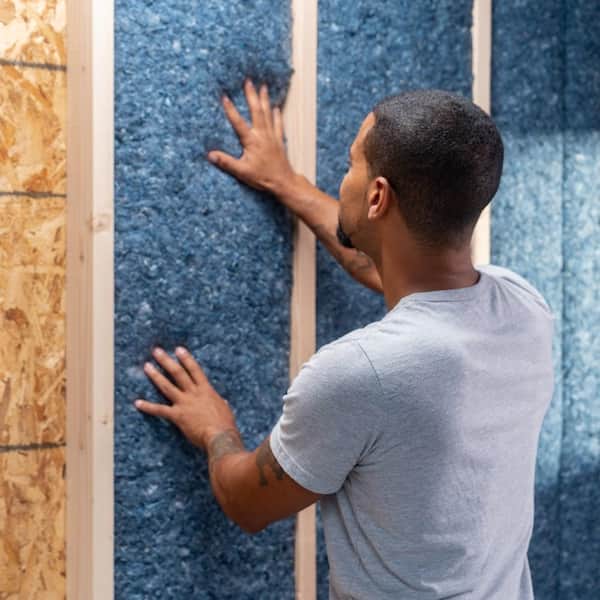 Henry R-13 ULTRATouch Recycled Denim Insulation Batt 15 in. x 93 in ...