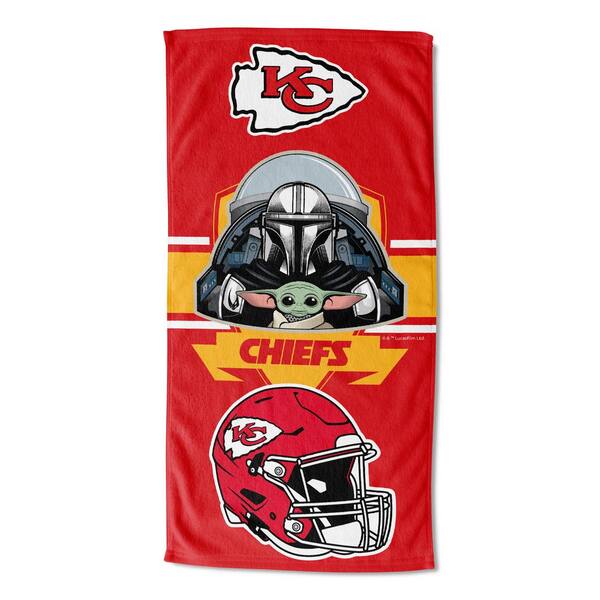 THE NORTHWEST GROUP NFL Star Wars NFL Chiefs Child Shield Hugger Beach ...