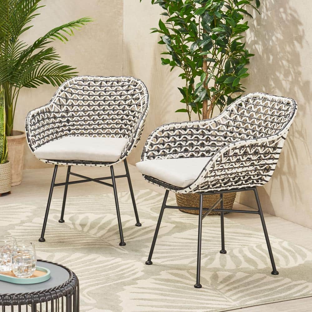 Zeus & Ruta Black PE Rattan Wicker Iron Outdoor Dining Chairs with ...