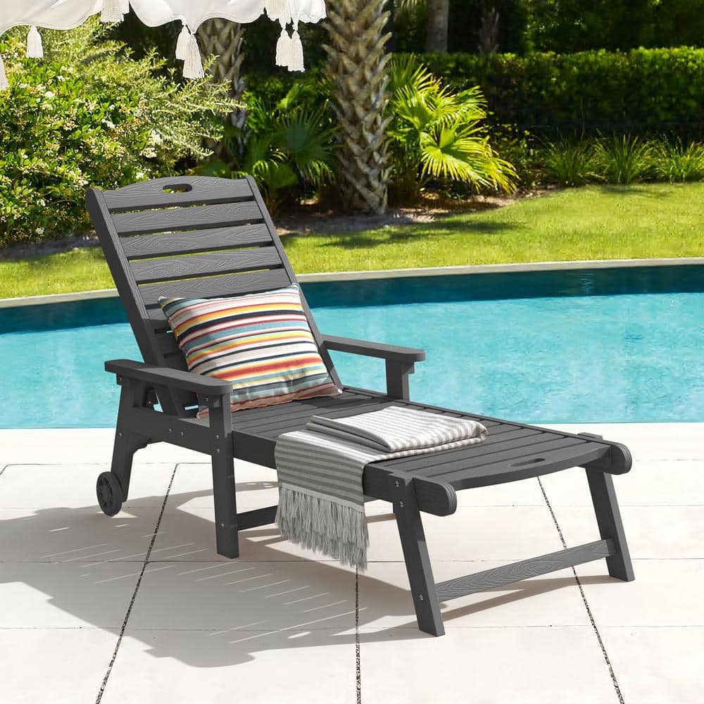 LUE BONA Hampton Dark Gray Plastic Outdoor Chaise Lounge Chair with ...