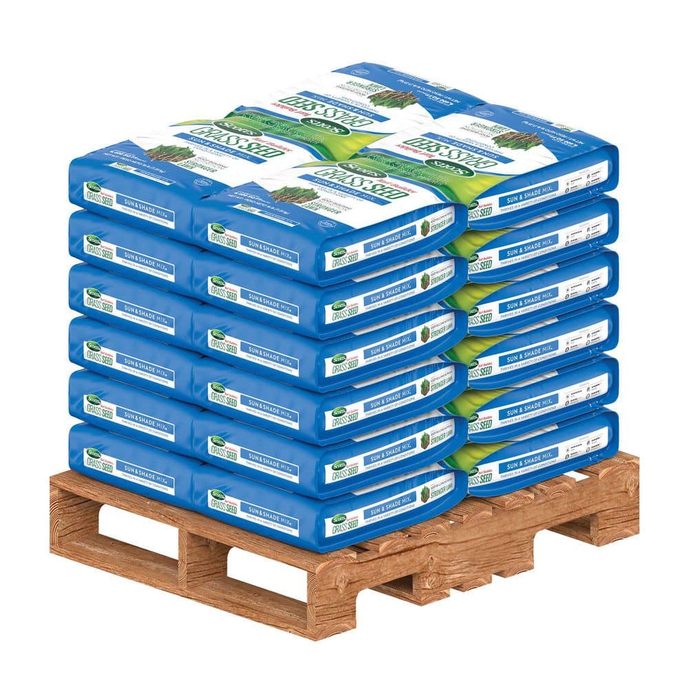 Scotts Turf Builder Grass Seed Sun and Shade Mix 384 lbs. Grass Seed ...