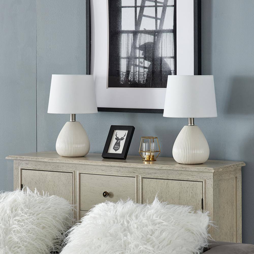 Maxax Sacramento 15 .5" White Table Lamp Set With White Shade (Set of 2 ...