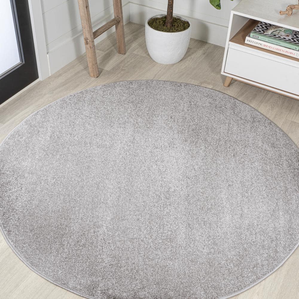 JONATHAN Y Haze Solid Low-Pile Light Gray 6 ft. Round Area Rug SEU100K ...