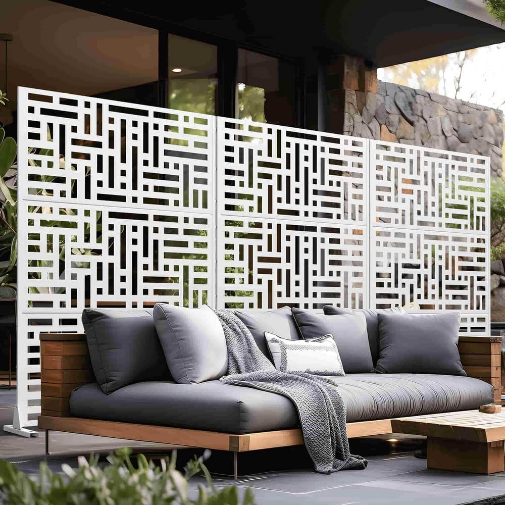 SpassWay 6 ft. H x 4 ft. W Outdoor Metal Privacy Screen Panel White AHD ...