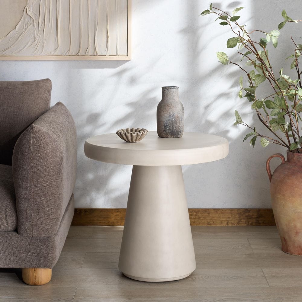 SAFAVIEH Hayleen 23.6 in. Round Concrete End Table SFV2602A-2BX - The ...