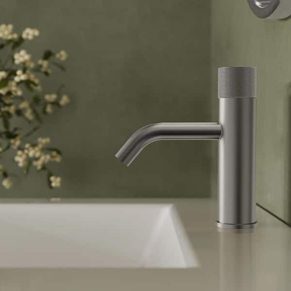 EVERSTEIN 7 in. H Modern Single Handle Single Hole Bathroom Faucet with ...