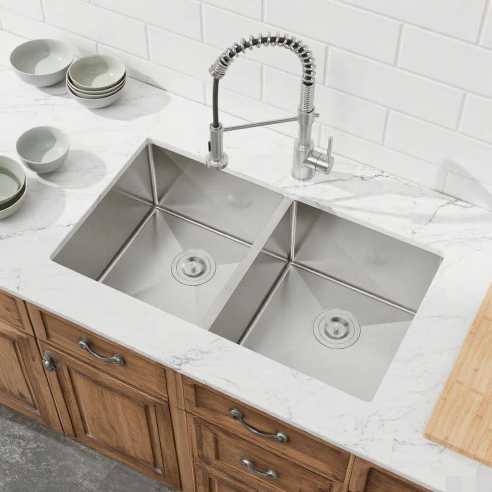 MYRYY 33 In. Undermount 2 Bowls 20-Gauge Stainless Steel Kitchen Sink ...