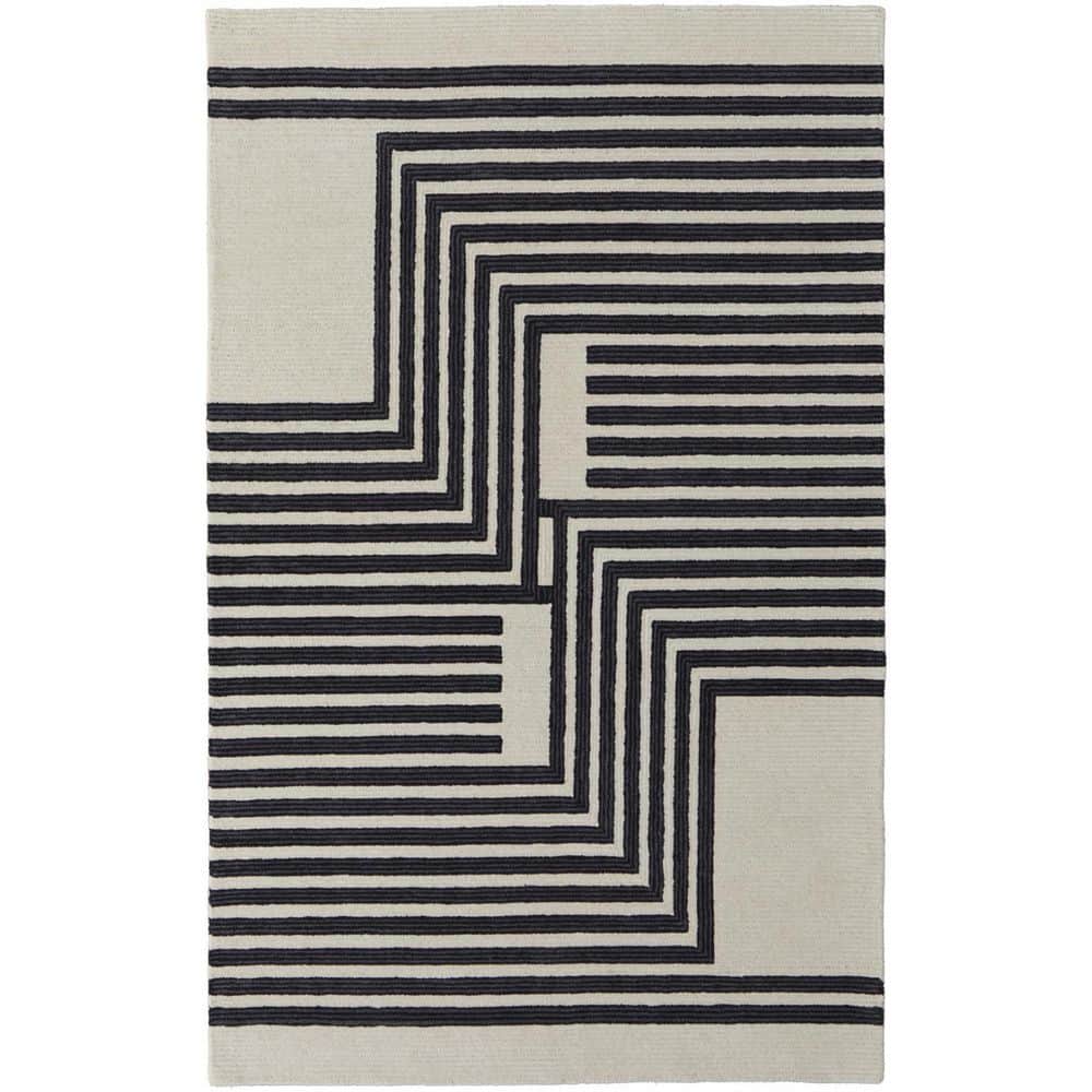 HomeRoots 4 ft. x 6 ft. Gray and Black Abstract Area Rug 2000514379 ...