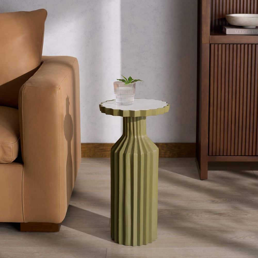 SAFAVIEH Cindylyn 11.3 in. Olive Green/White Round Concrete Top End ...