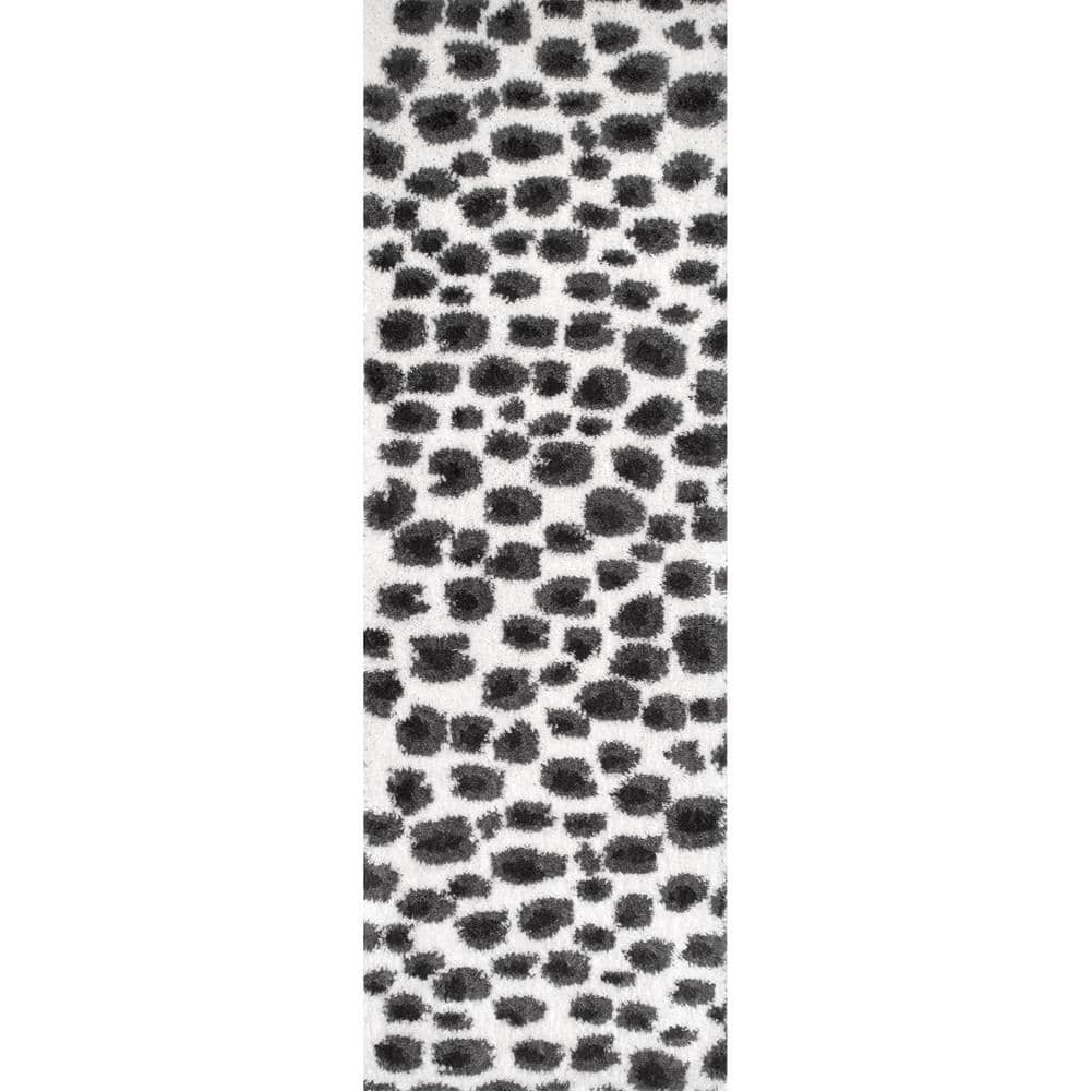 nuLOOM Lennon Cozy Shag Leopard Beige 2 ft. 8 in. x 8 ft. Indoor Runner ...
