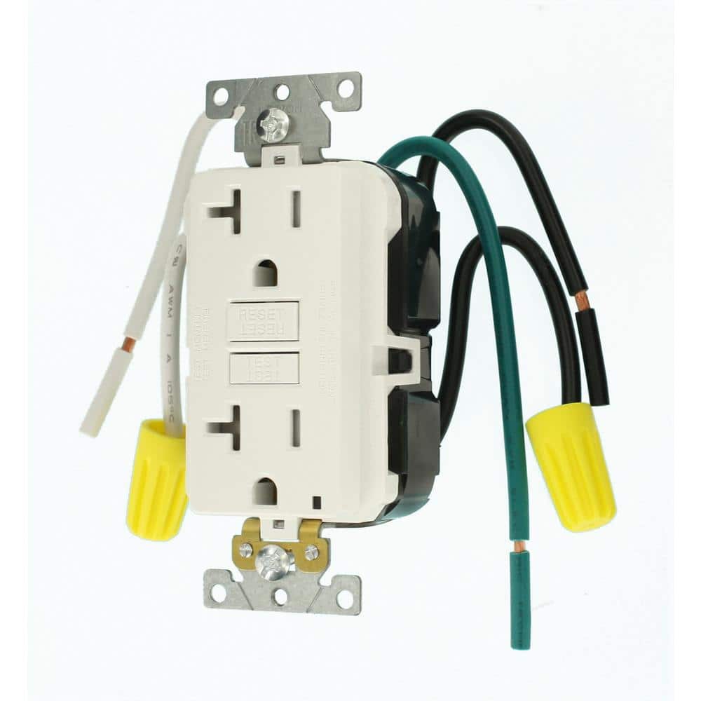 Leviton 20 Amp SmartlockPro Industrial Grade Heavy Duty Tamper ...