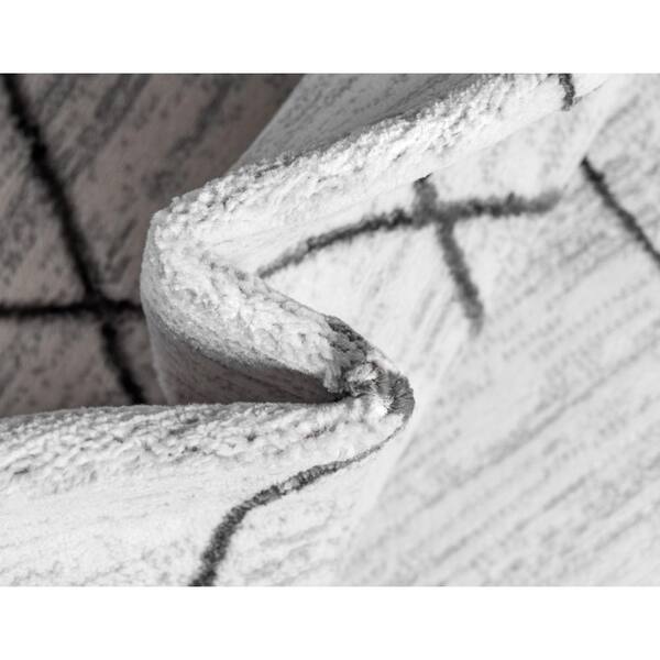 Unique Loom Matrix Trellis Deco White 3 ft. 3 in. x 3 ft. 3 in. Round ...