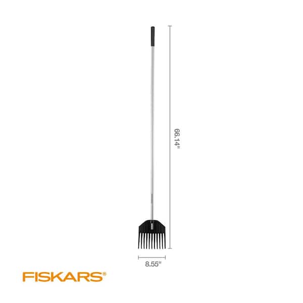 Fiskars 66 in. Lightweight Aluminum Handle Shrub Rake 1068953 - The ...