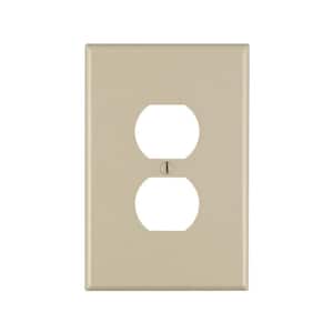 Reviews for Leviton 2-Gang White Duplex Outlet/Receptacle Plastic Jumbo ...
