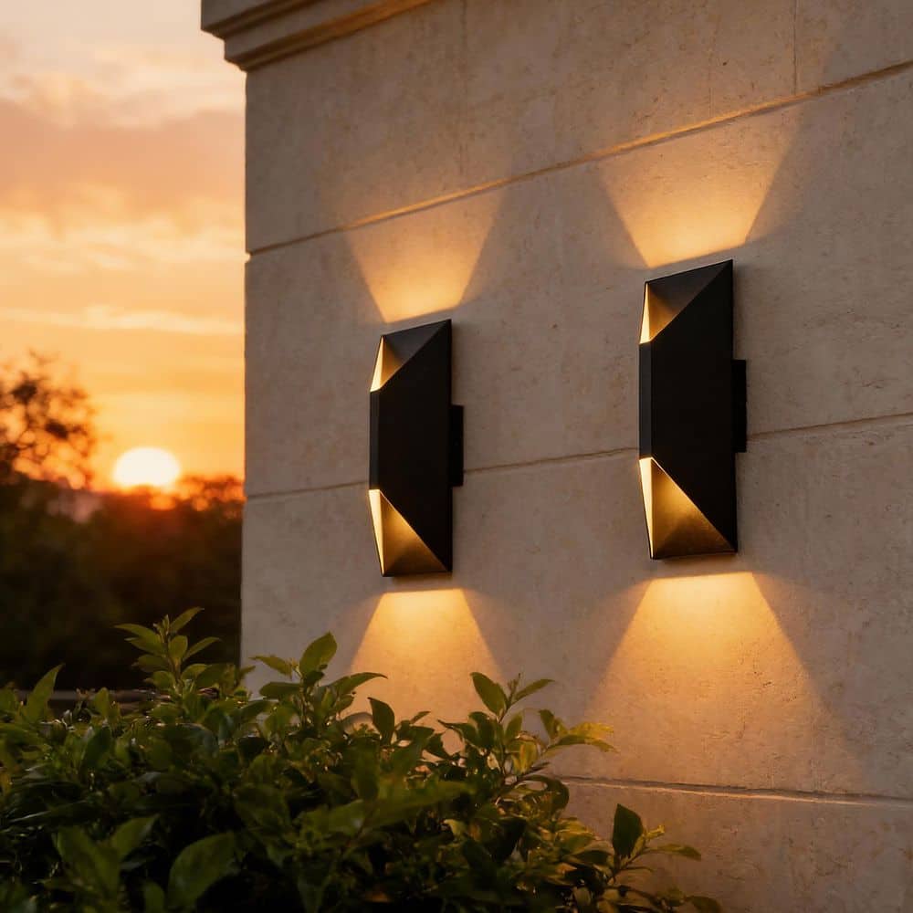 Emeritpro 10-Watt Sand Black Square Diamond-Cut Outdoor Sconce Modern ...