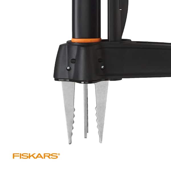 Fiskars 34 in. Stand up 4 Claw Long Handle Weed Puller Tool; Heavy Duty ...