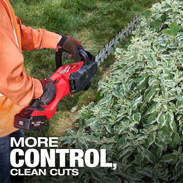 Milwaukee M18 FUEL 18V 24 in. Brushless Cordless Battery Powered Hedge ...