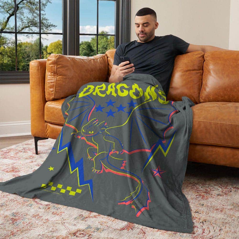 THE NORTHWEST GROUP How to Train Your Dragon Neon Dragon Multicolor ...