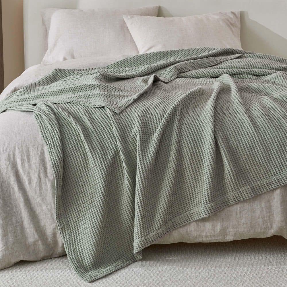 FRESHFOLDS Eucalyptus 100% Cotton Eucalyptus Waffle Weave Twin Blanket ...