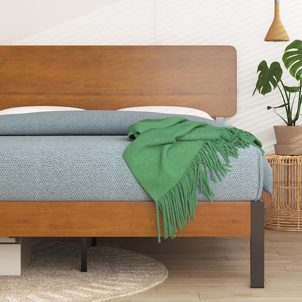 Zinus Olivia Metal and Wood Platform Bed Frame Full Brown