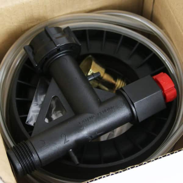 Buy 4710 HydroFeed 1 Gal. In-Line Auto-Mix Fertilizer Injector System ...