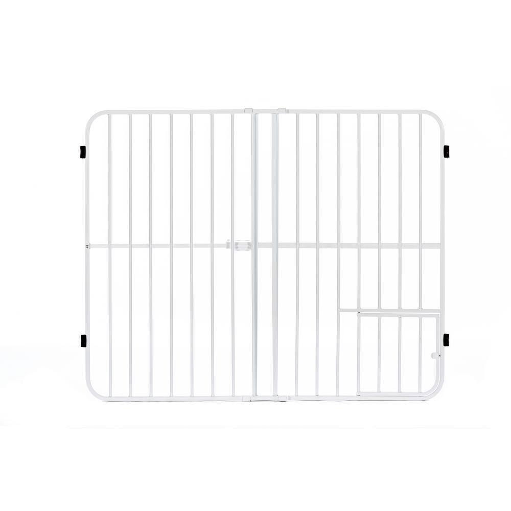 Carlson Pet Products Carlson 32 in. Big Tuffy Expandable Pet Gate with ...