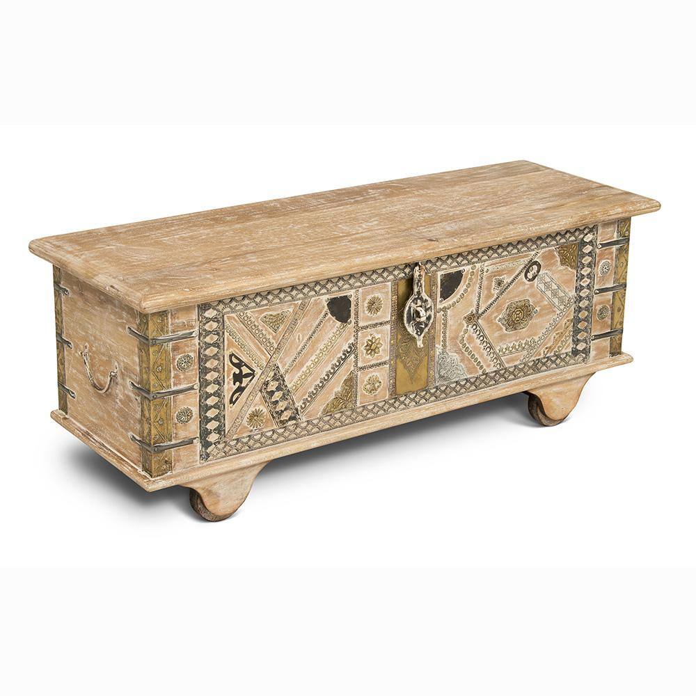 Steve Silver Company Amira Mango in White and Lime Storage Trunk ...