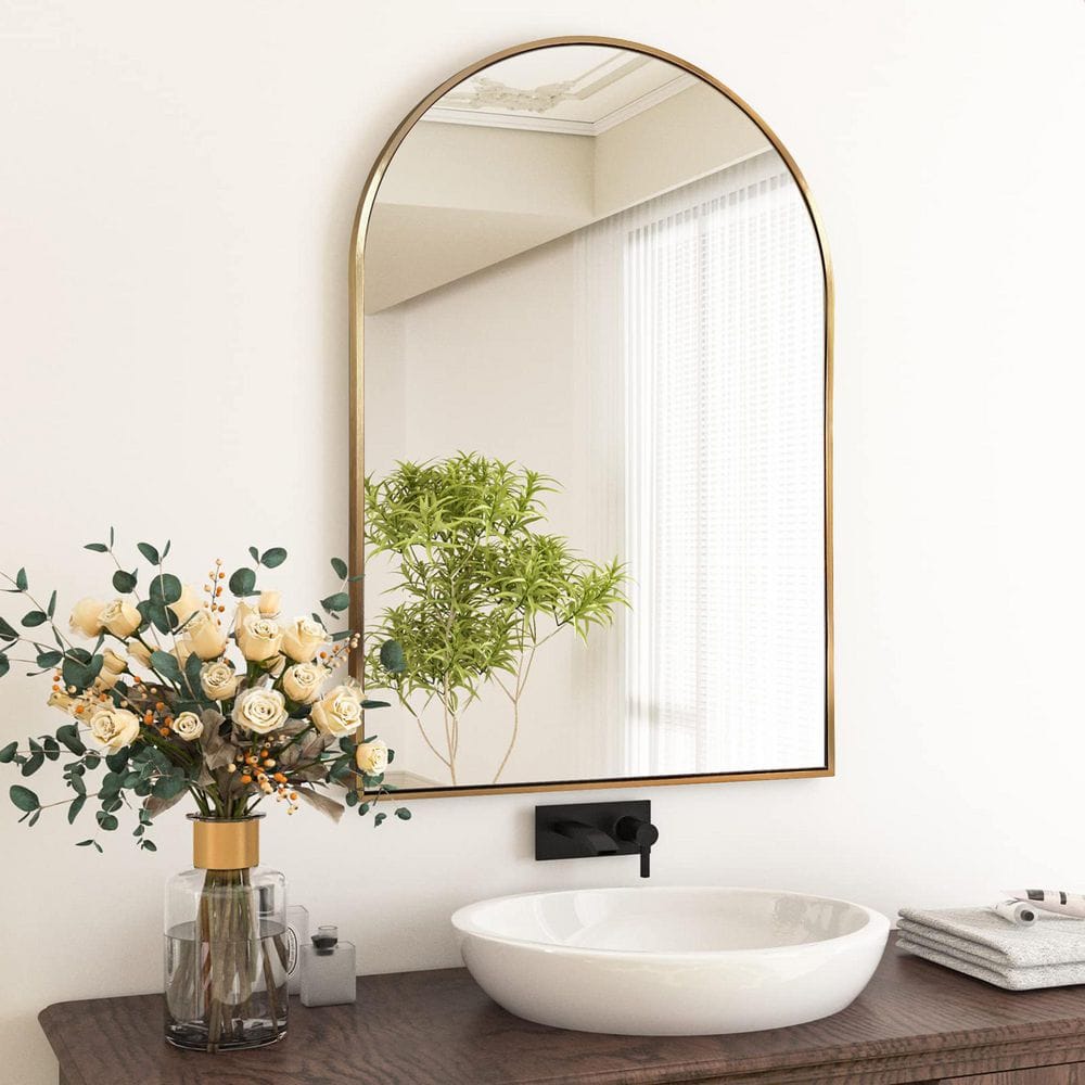 Hochwertiges 20 in. W x 30 in. H Arched Gold Aluminum Alloy Framed Wall ...