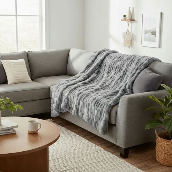 Lavish Home Oversized Silver Faux Fur Blanket - 60 x 80 in. Ruched ...